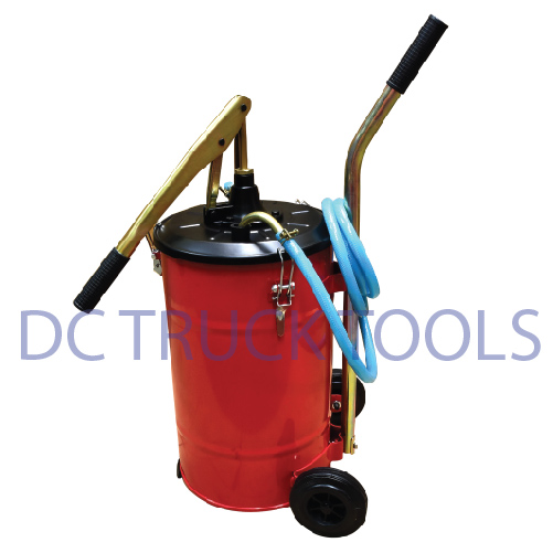 HAND OPERATED OIL PUMP - DC Truck